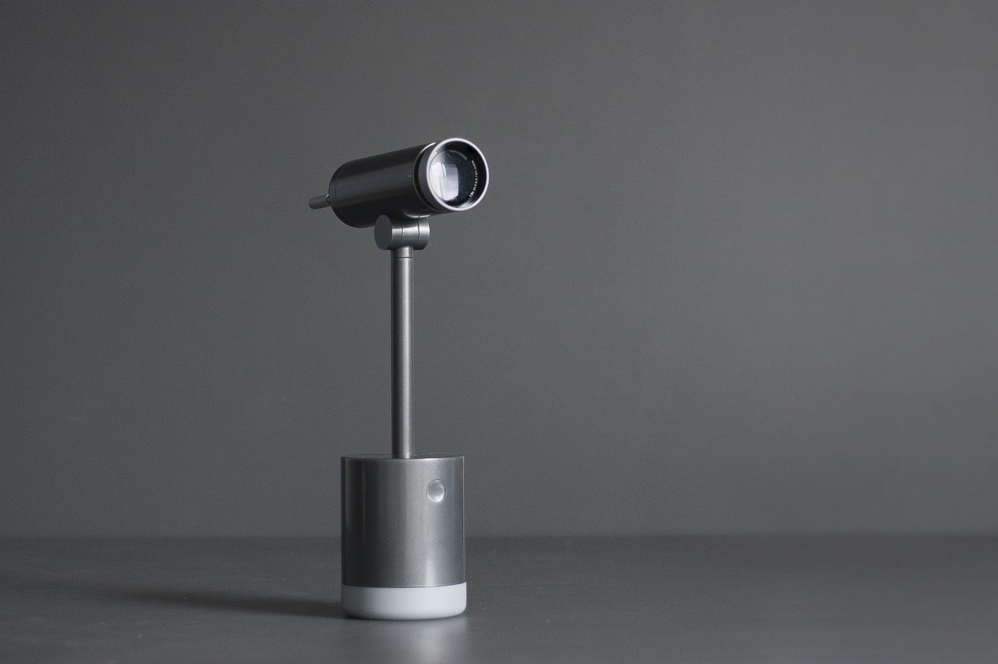 Pivot Projector – Prototypes for Humanity