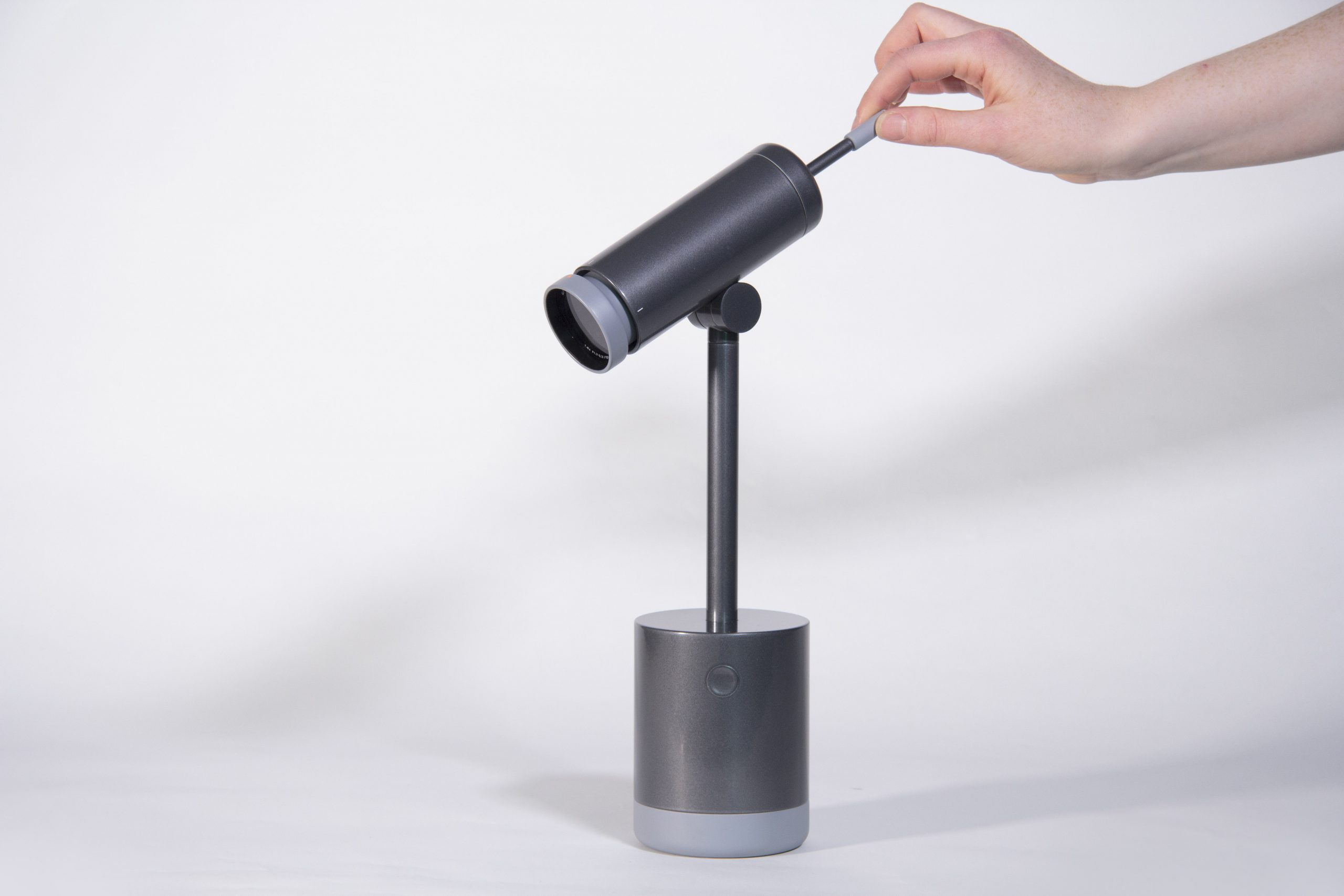 Pivot Projector – Prototypes for Humanity