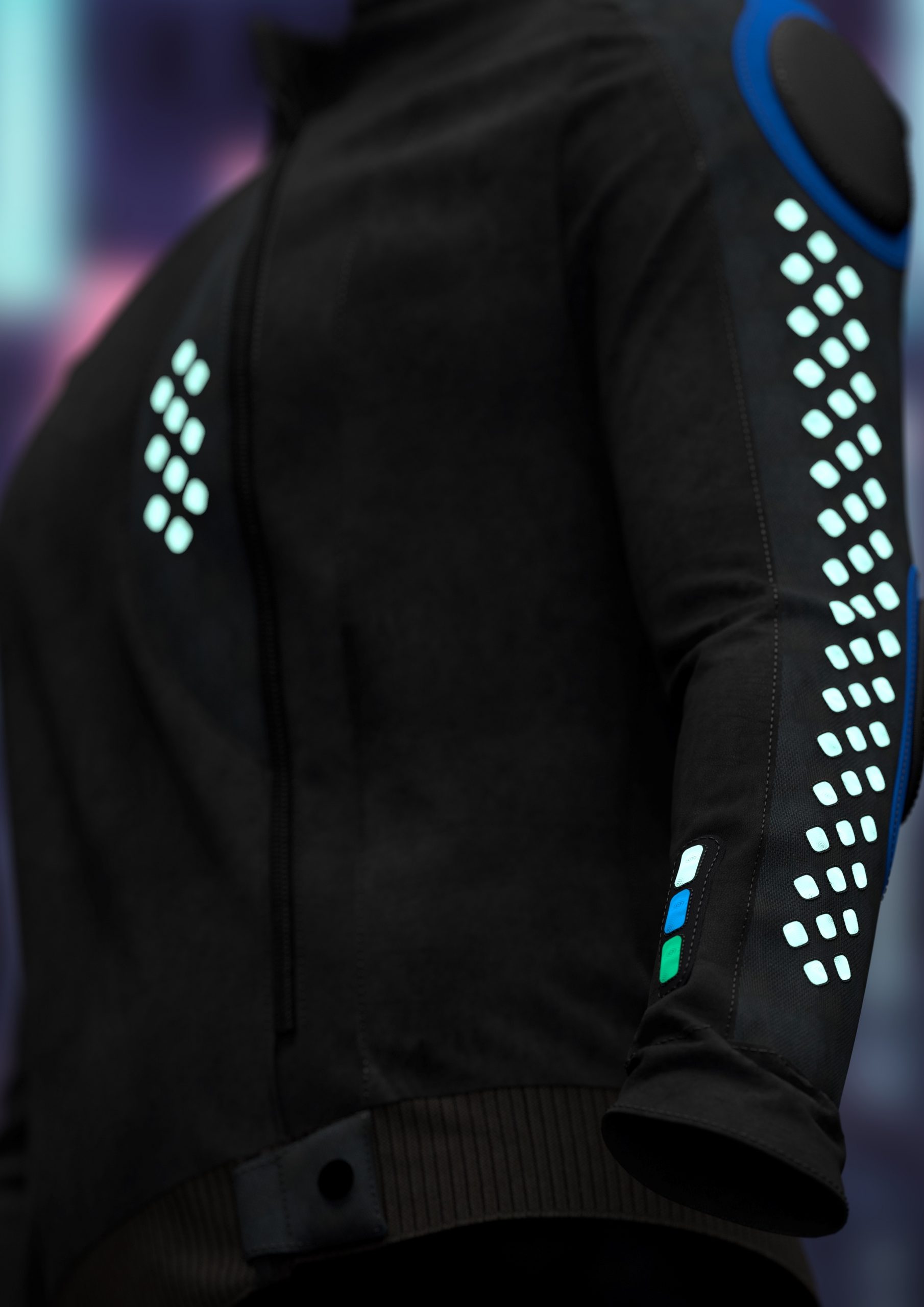 Lightwear – Prototypes for Humanity