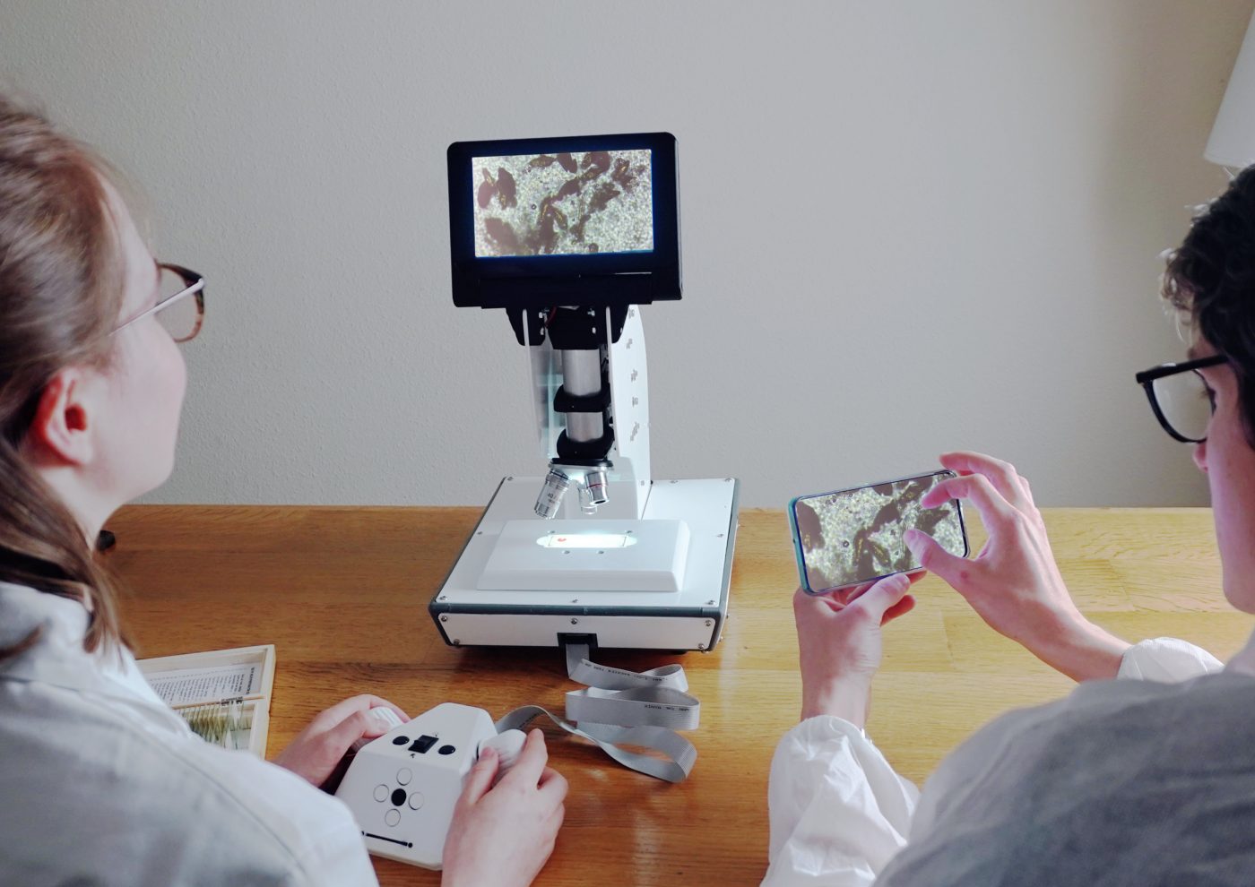 The UBUNTU Eduscope – Prototypes for Humanity