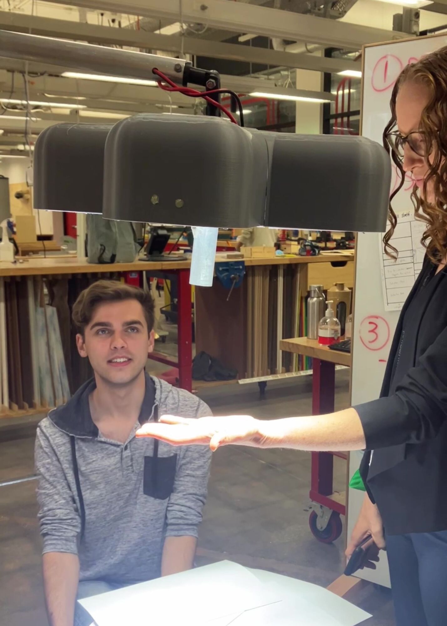 Uninterruptible Surgical Lamp – Prototypes for Humanity