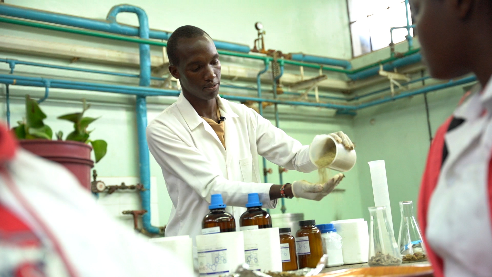 HyaPak – Prototypes for Humanity